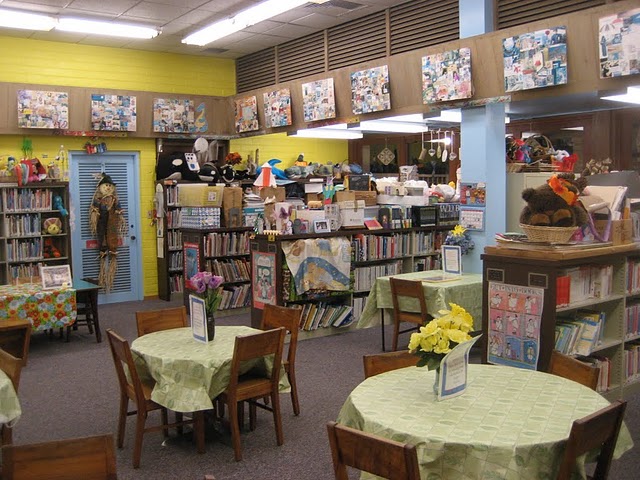 Library Tour: Kalihi-Palama Public Library - Hawaii Book BlogHawaii ...